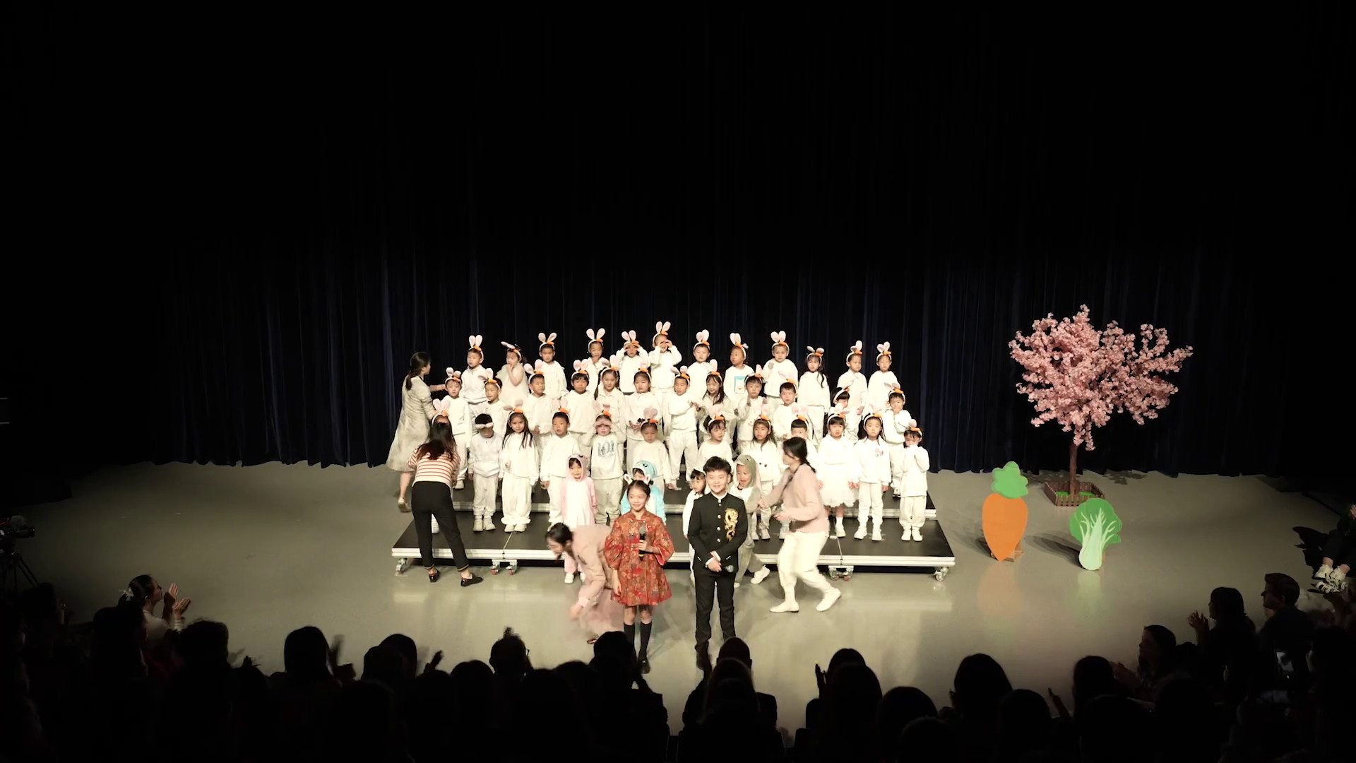 Harrow Shenzhen Chinese performance - Harrow Shenzhen